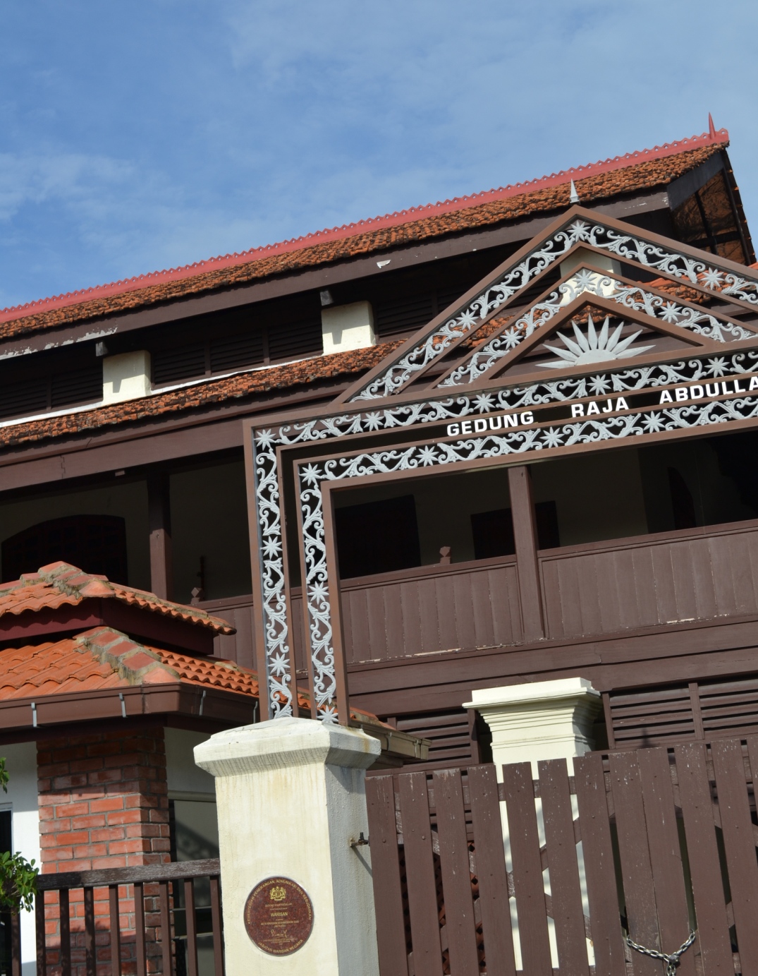 Gedung Raja Abdullah 2 – Winny Marlina