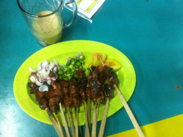 Wisata Kuliner Puncak Bogor, Sate PSK – Winny Marlina